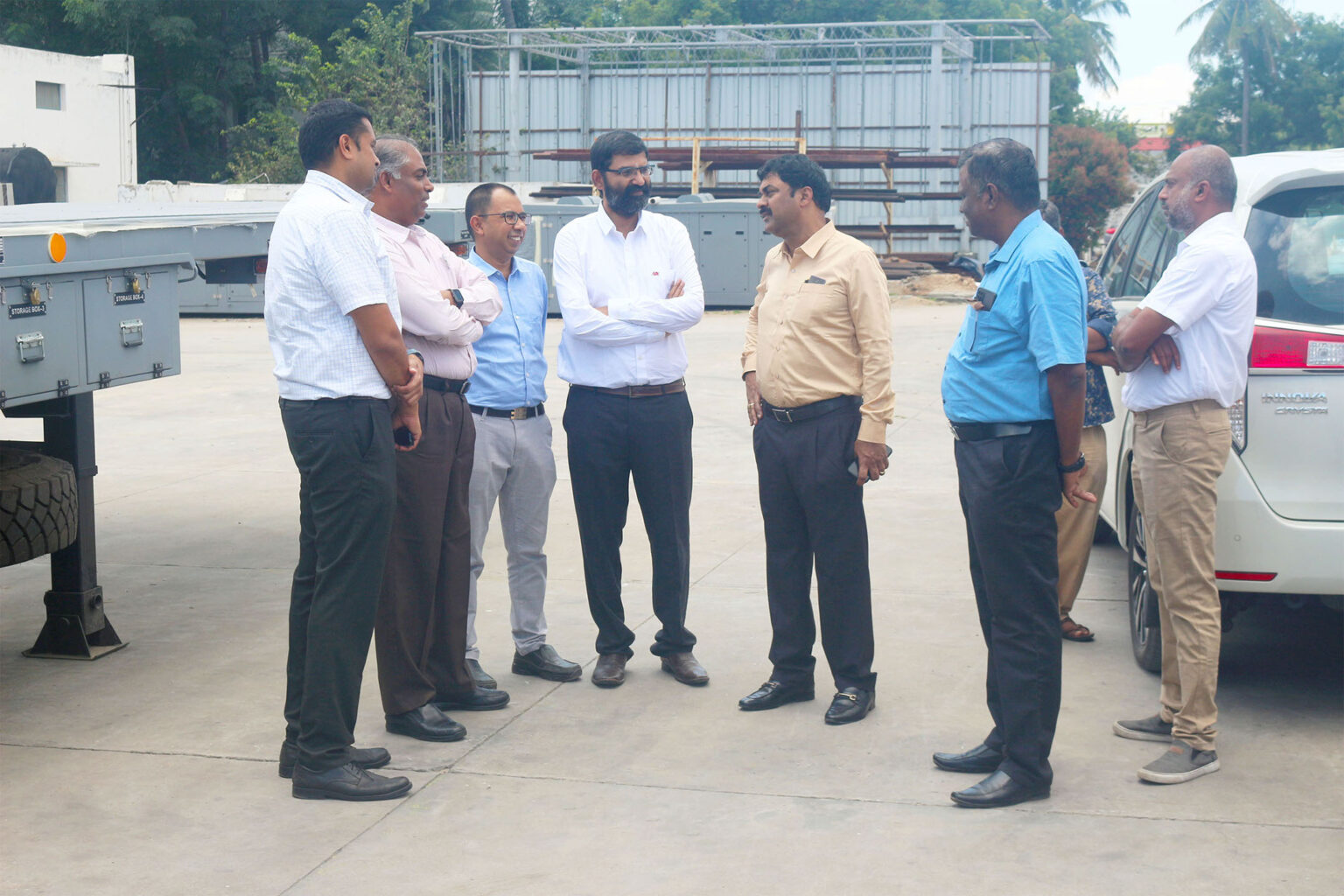 Hon. Dr.G.Satheesh Reddy, SA to RM & DG-MSS, DRDO visited MAK HQ ...